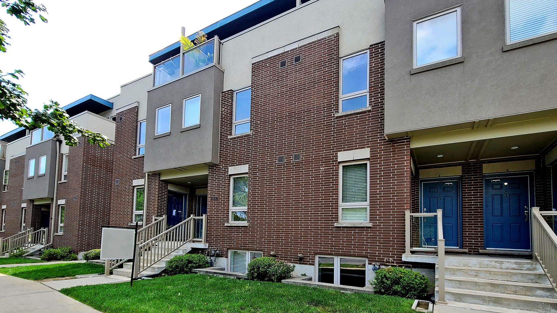 4-108 Caledonia Park Road, Toronto | winsold.com